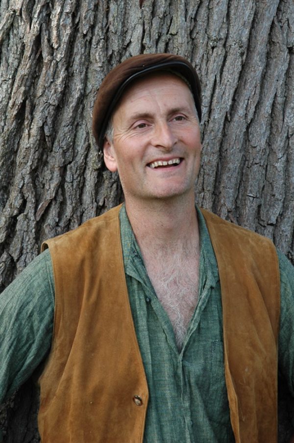 Woodland House by Ben Law - Permanent Publications